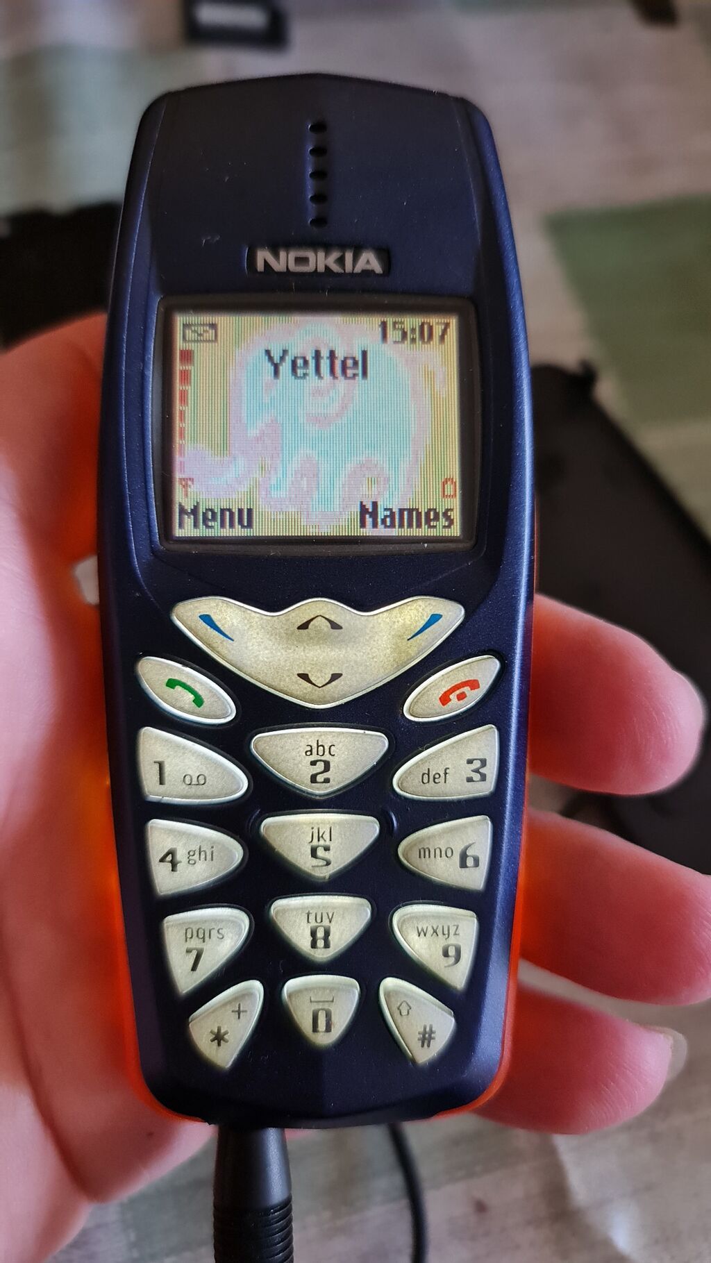 Nokia 3510i mobilni telefon - Model sa kolor ekranom i podrškom za