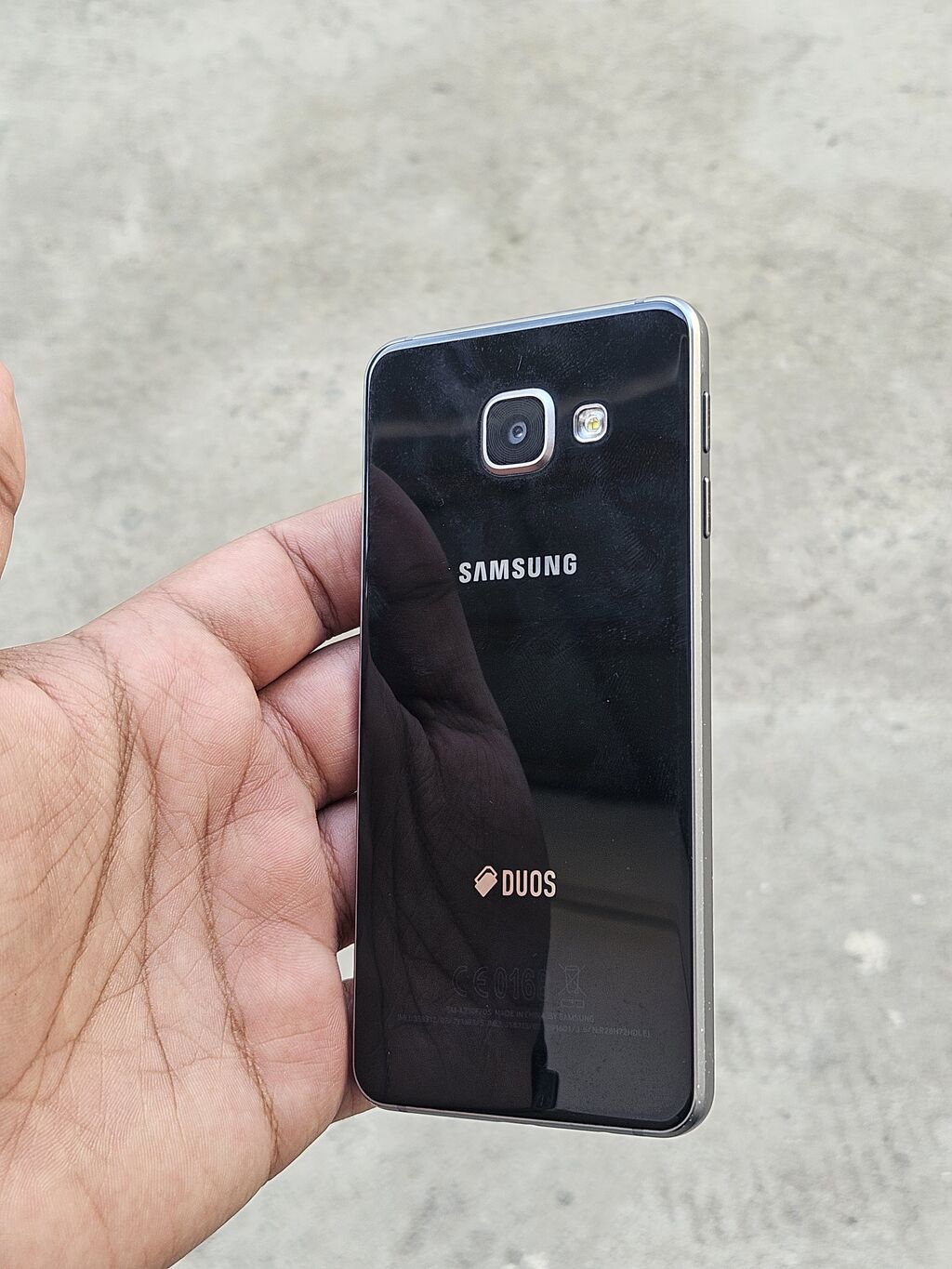 Samsung Galaxy A3 (2016) modelidir əl əl.axtarılan modeldir zavoddu