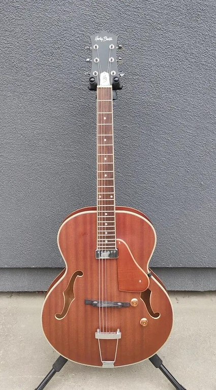 HARLEY BENTON CUSTOM LINE MANHATTAN B-STOCK JAZZ GUITARS | Slanje po