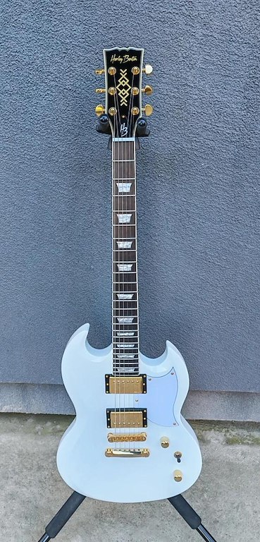 HARLEY BENTON DC-CUSTOM II WHITE ELEKTRIČNA GITARA |
