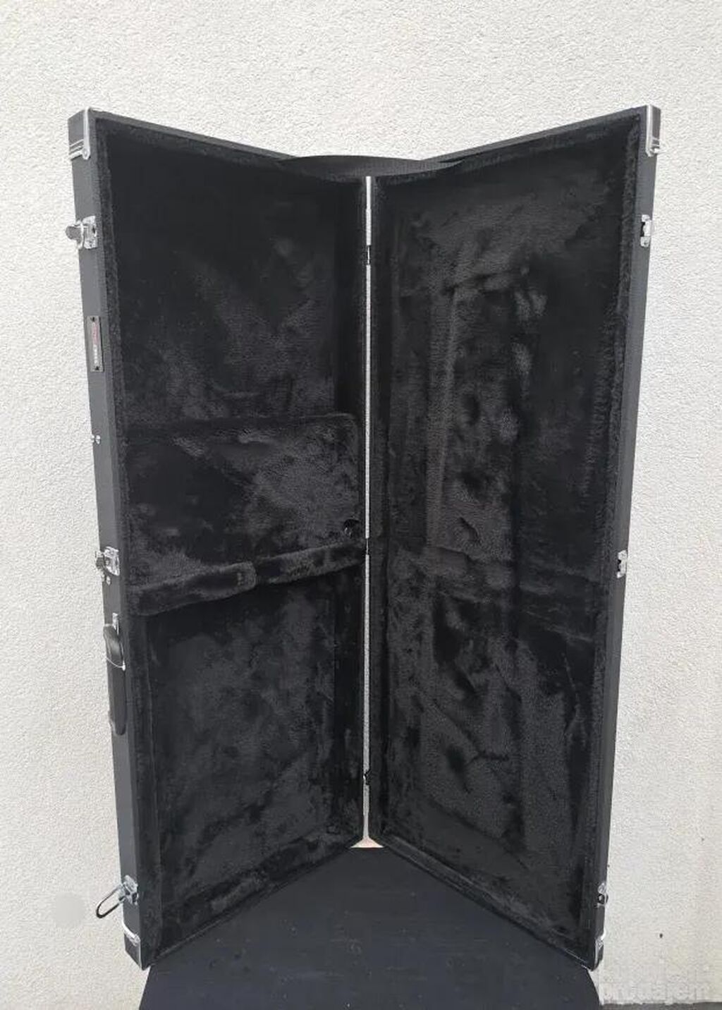 GATOR KOFER GW-JAG GUITAR CASE | Slanje po dogovoru ili lično