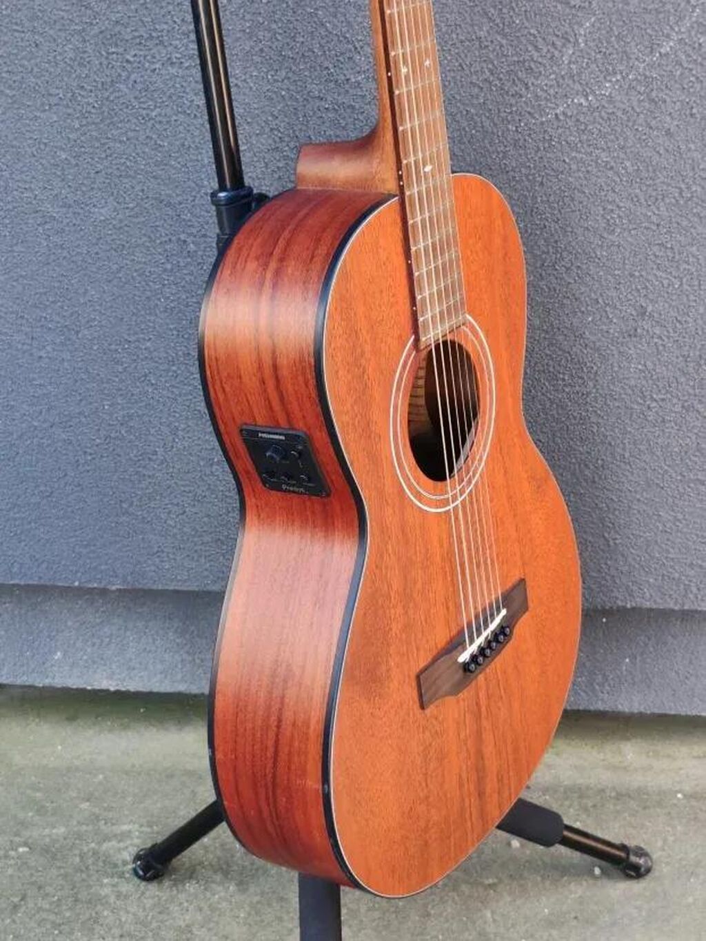 HARLEY BENTON CLP-15E KOA EXOTIC PARLOR B-STOCK | Slanje po dogovoru