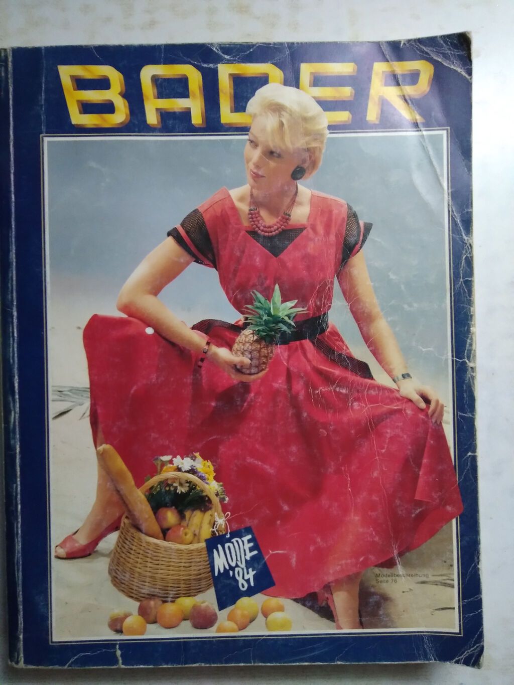 Katalog Bader avgust 1984. 29x22,5 cm.630 str. 1395 grama,nemacki