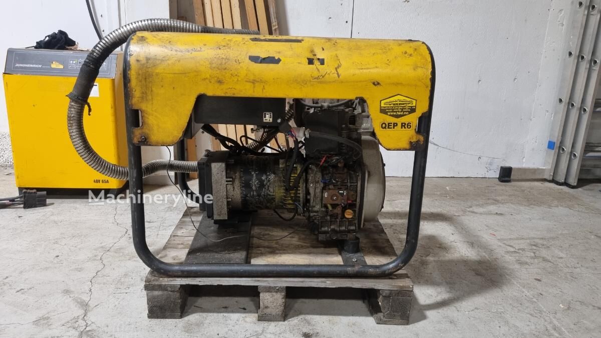 Prodaje se Atlas Copco QEP R6 50HZ1P AVR CON ELR 12V diesel generator na aukciji