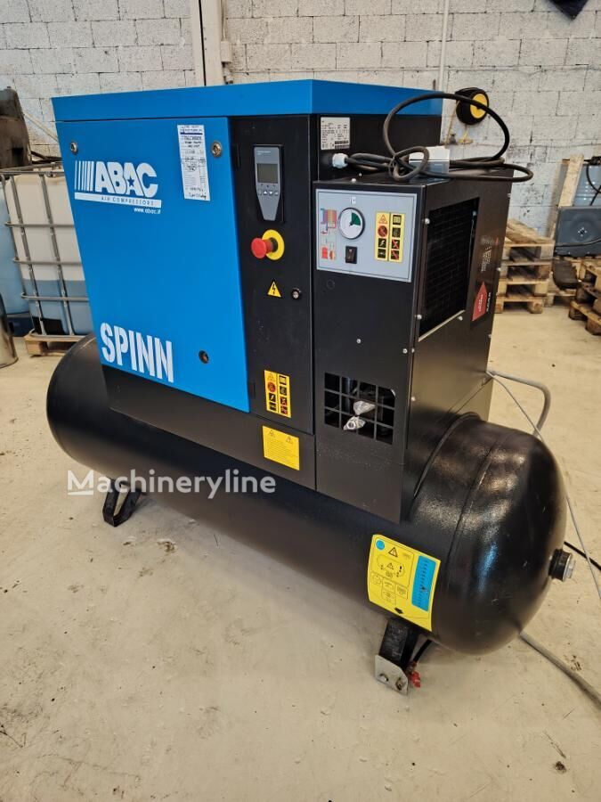 Prodaje se ABAC Spinn 7,5 kW kompressor, 1140 liter/min, tank 500 liter prenosivi kompresor na aukciji