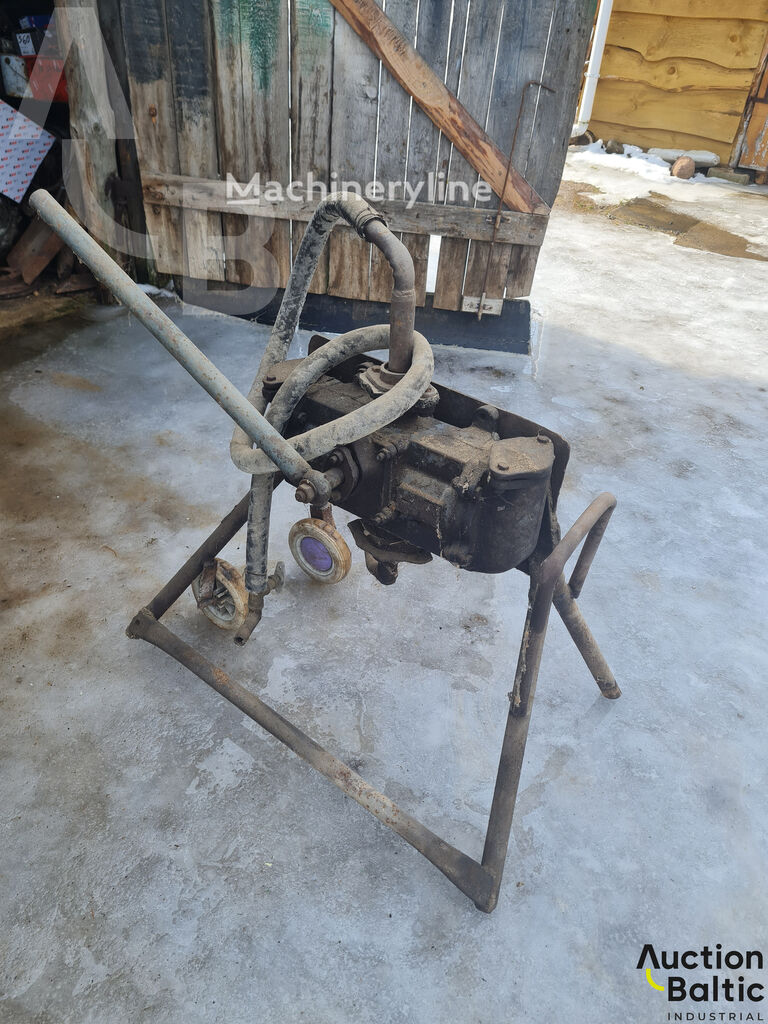 Prodaje se Fuel pump industrijsku pumpu na aukciji