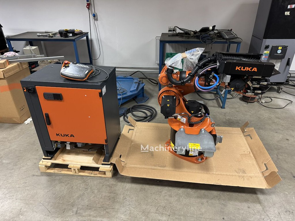 Novi KUKA KR 16-2 industrijski robot