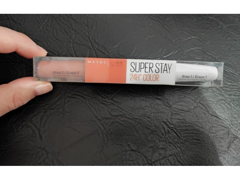 Maybelline superstay 24 h mat ruz za usne