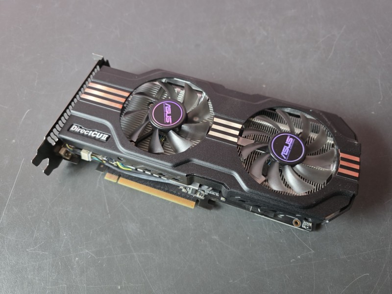 ASUS GTX 560 Ti 1GB GDDR5