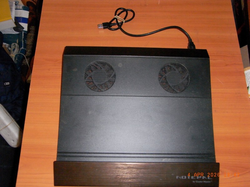 COOLER MASTER NOTEPAL postolje(kuler)za laptop 32x30cm.