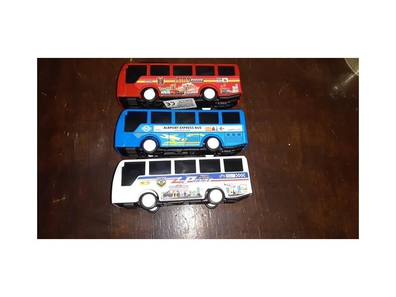Set modela autobusa za igru