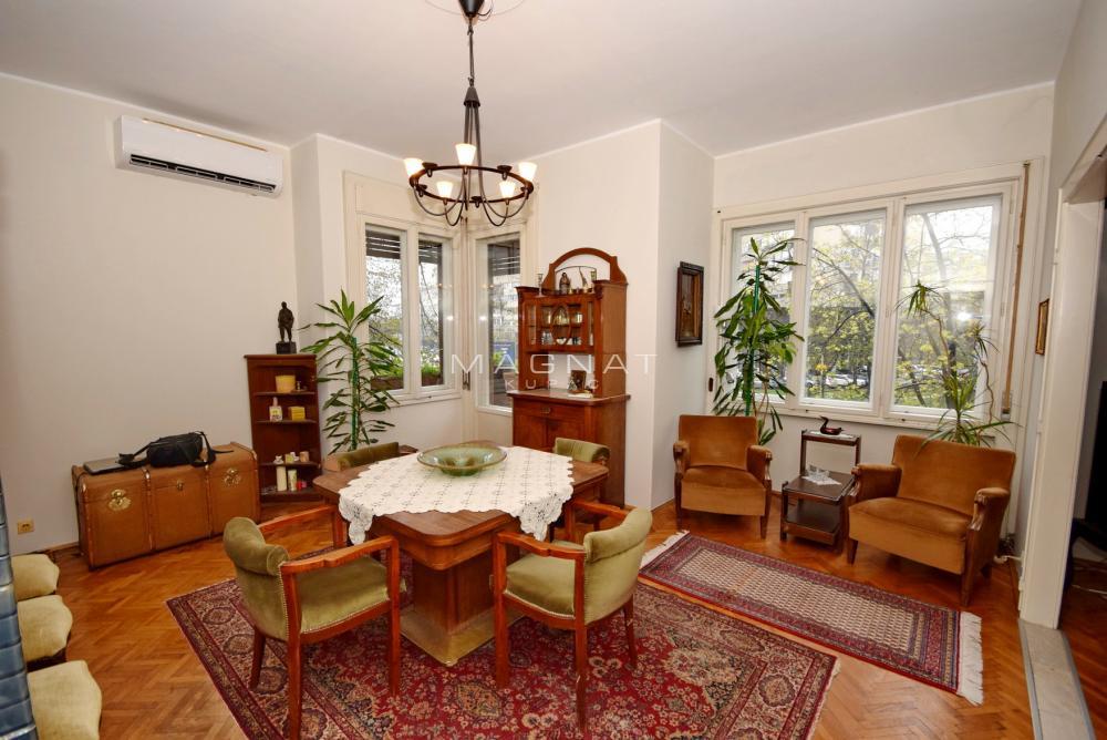 Četvorosoban stan na prodaju, 130m2, 450.000€