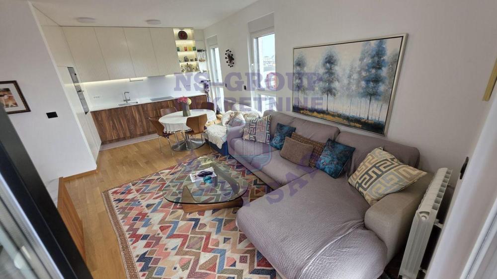 Četvorosoban stan na prodaju, 84m2, 288.570€
