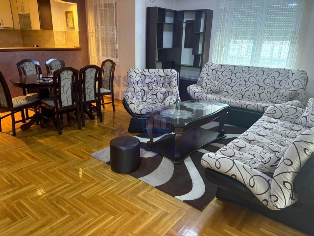 Četvorosoban stan na prodaju, 99m2, 309.000€
