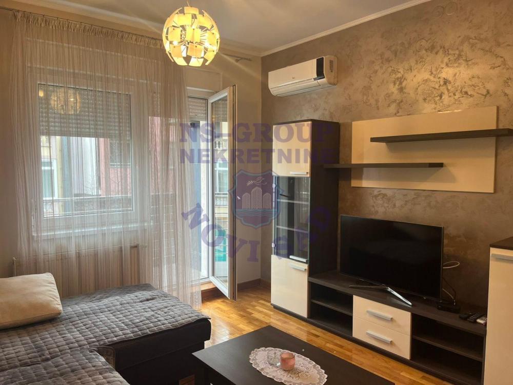 Dvosoban stan na prodaju, 42m2, 151.300€