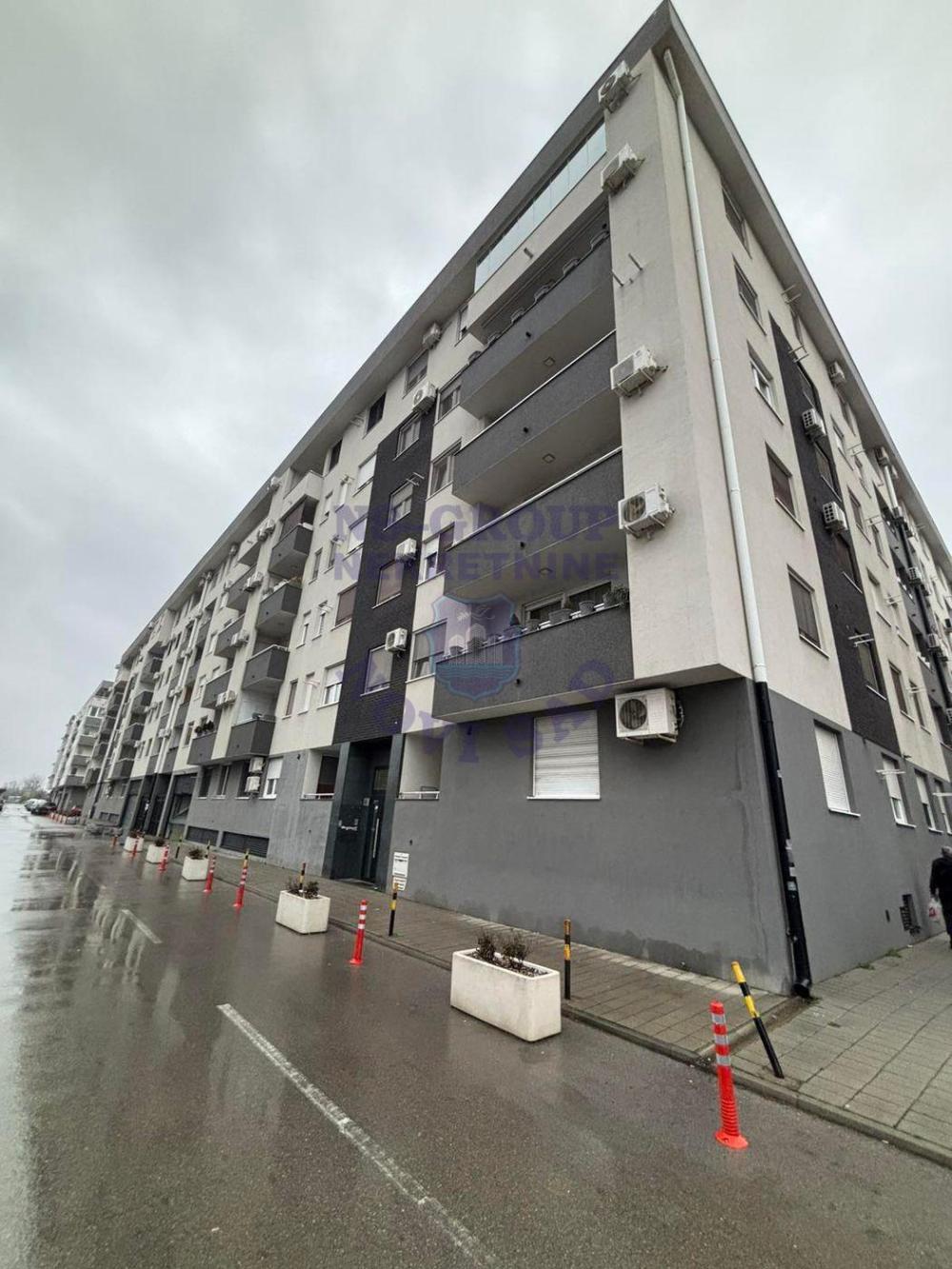 Trosoban stan na prodaju, 77m2, 233.000€