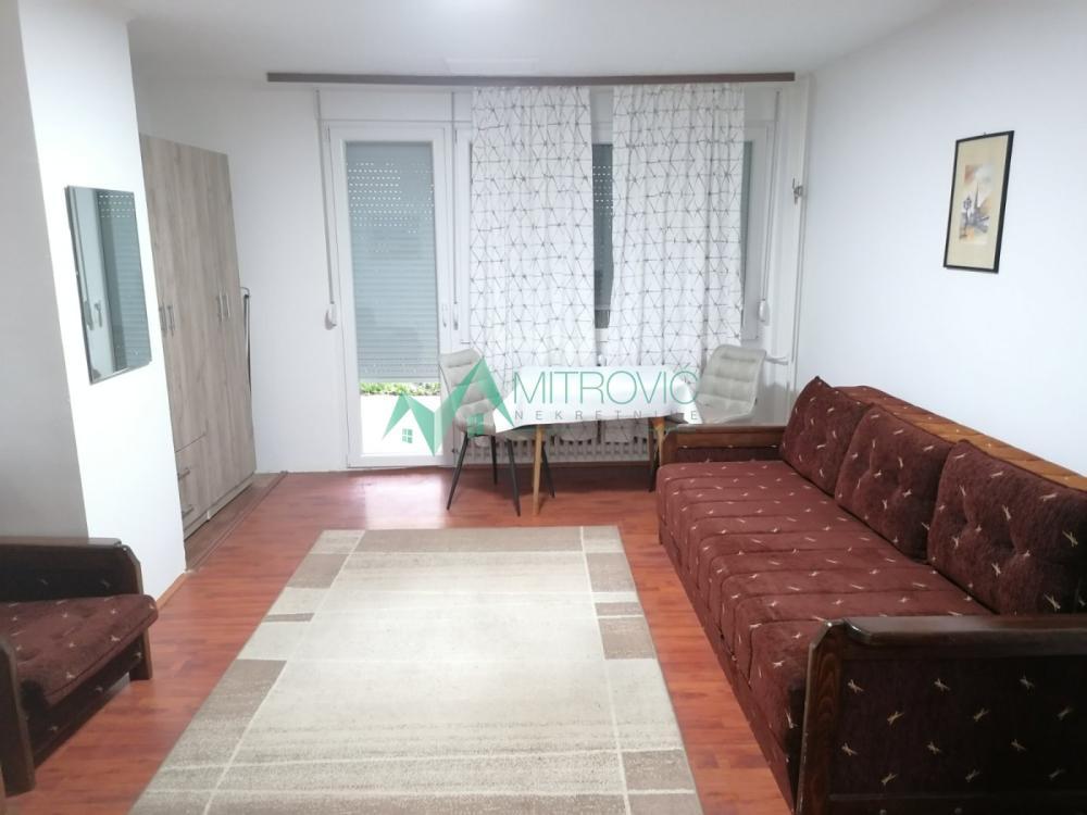 Stan za izdavanje, 32m2, 300€