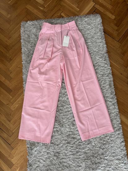 Zara pantalone sa etiketom