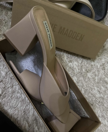 STEVE MADDEN bež štikle