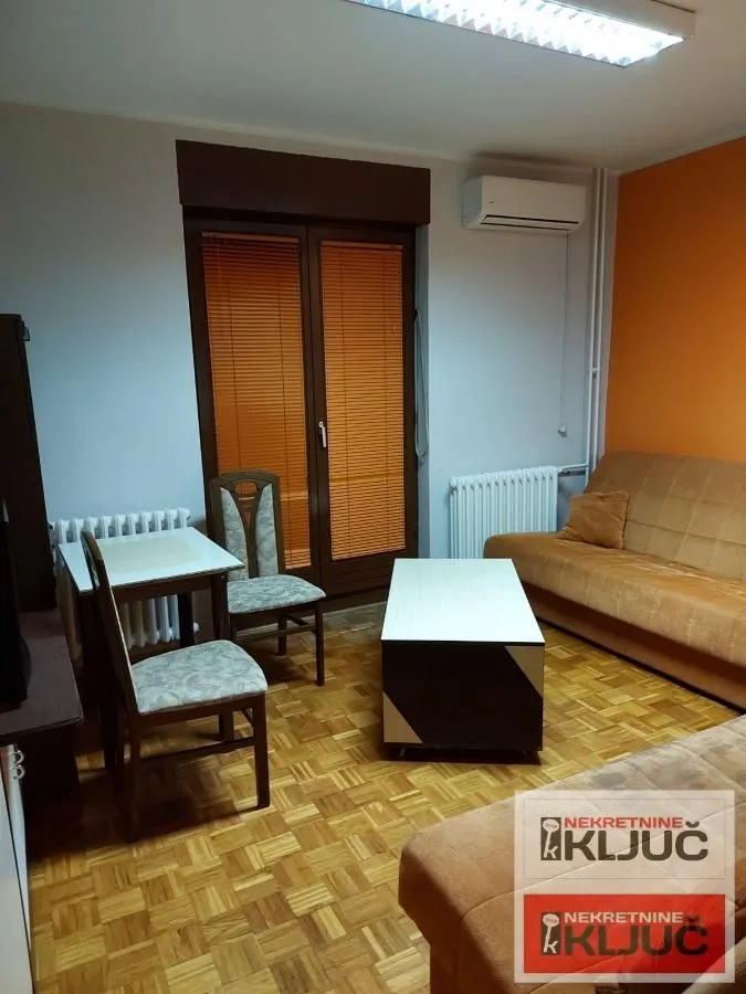 Izdavanje, garsonjera, 24m², Spens, Novi Sad Sve Podlokacije