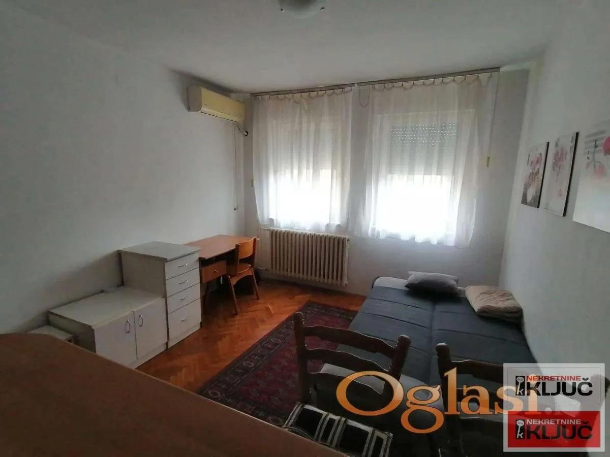Izdavanje, garsonjera, 25m², Bulevar Oslobodjenja, Novi Sad Sve Podlokacije