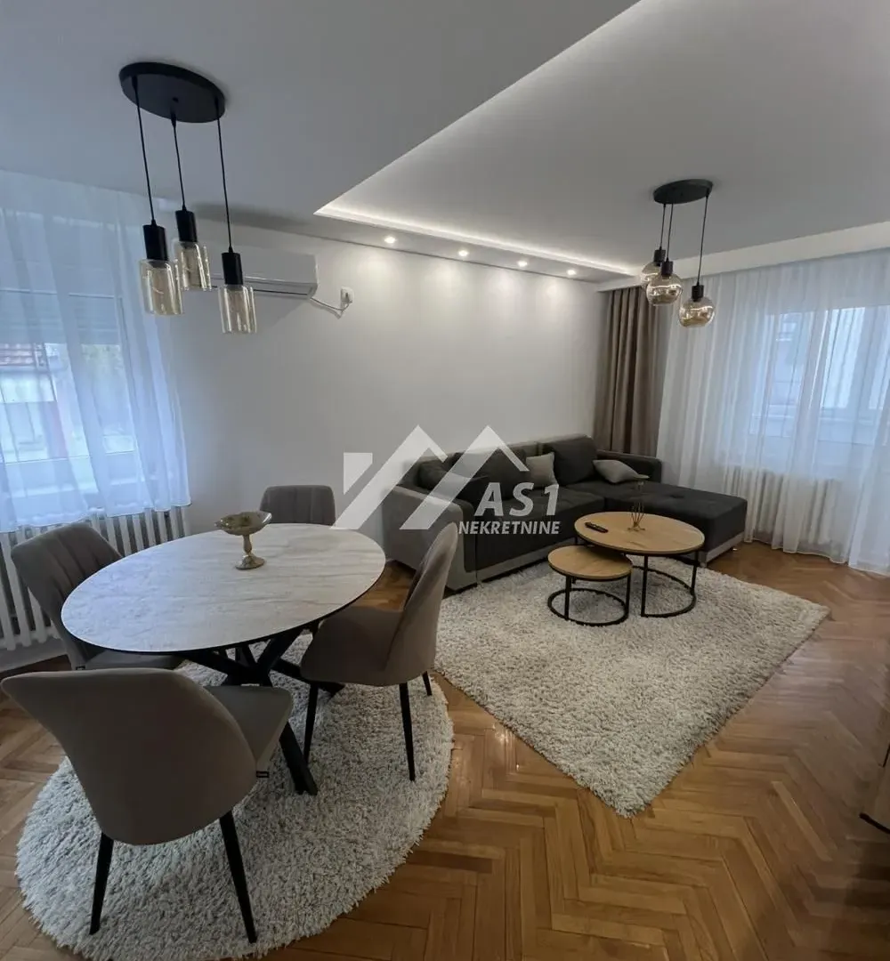 Izdavanje, dvosoban stan, 50m², Sajam, Novi Sad Sve Podlokacije
