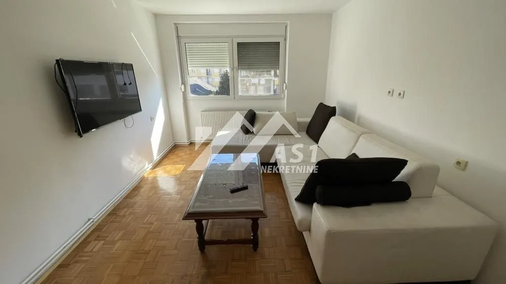 Izdavanje, dvosoban stan, 63m², Grbavica, Novi Sad Sve Podlokacije