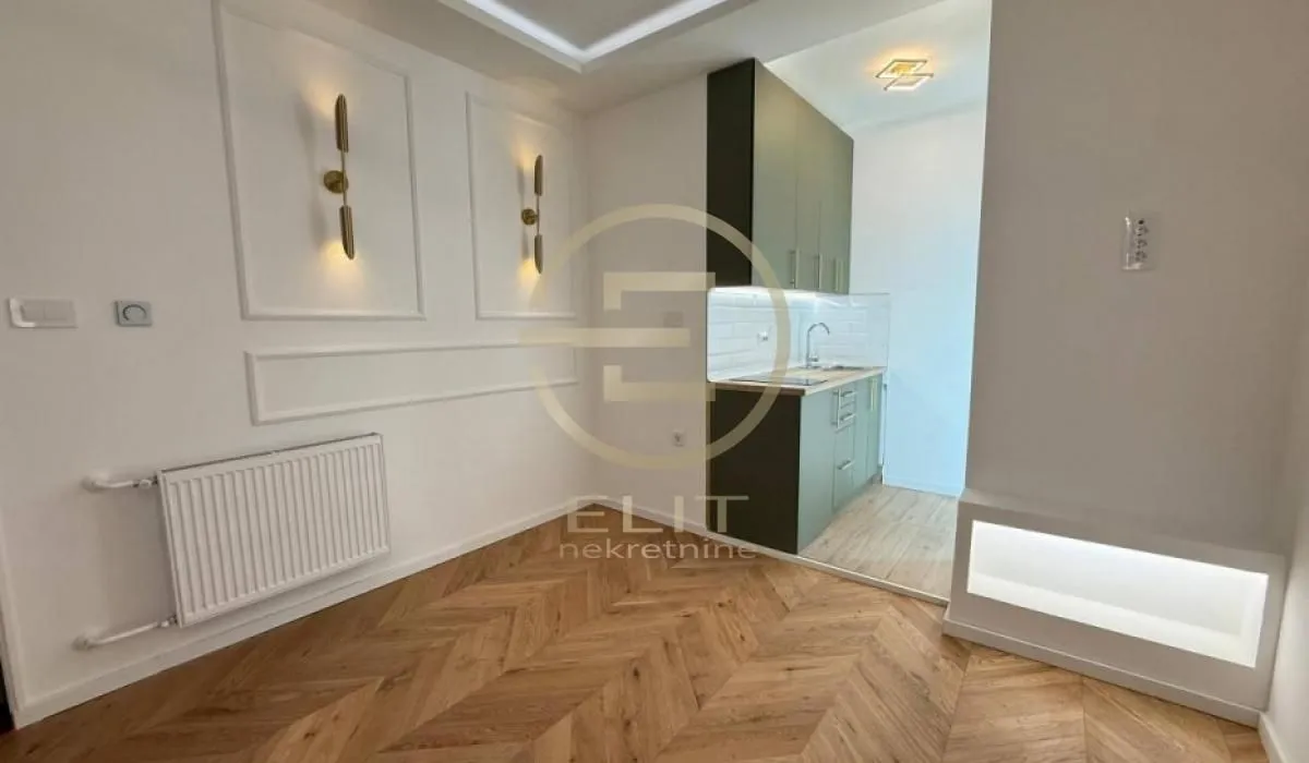 Prodaja, garsonjera, 21m², Centar, Novi Sad