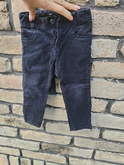 Hugo Boss teget pantalone za bebe decake vel 86