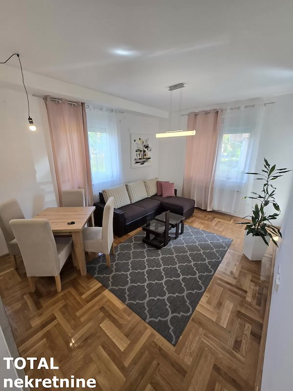 Stan,NOVI SAD,NOVO NASELJE,kv: 37.00, € 119000, ID: 1102457