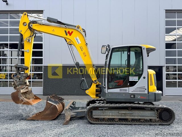 Midi Bager
Wacker Neuson EZ 80 Powertilt