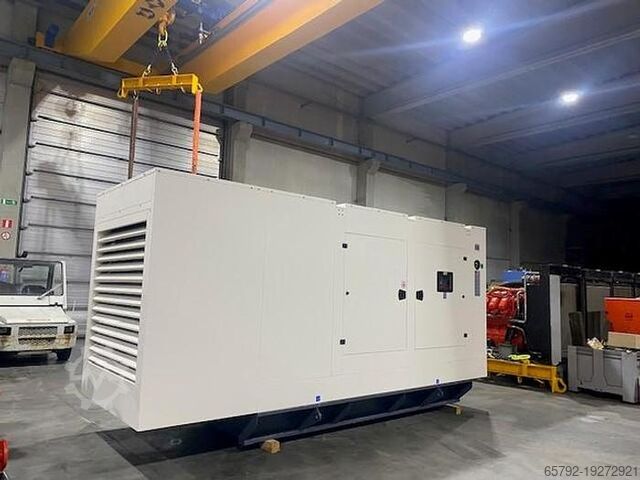 2023 Perkins 2806A-E18TAG2 - 650/700 KVA
Perkins 2806A-E18TAG2