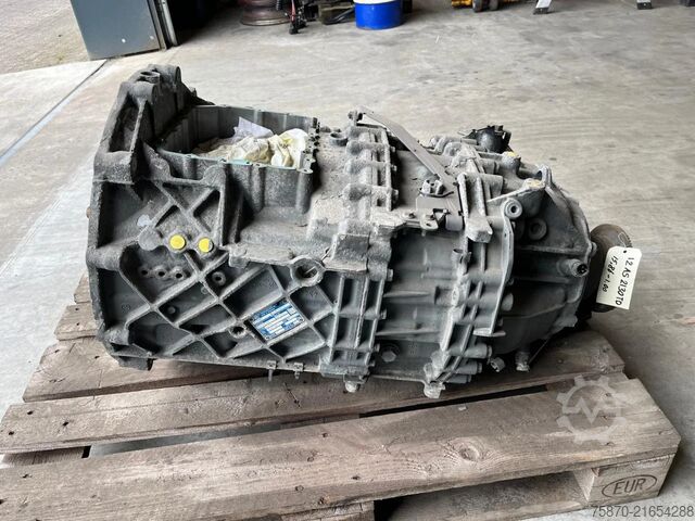 Menjač
ZF versnellingsbak 12AS2130 TD 15.86-1.00