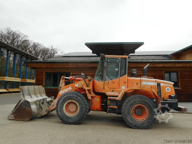 Utovarivač
DOOSAN DL200 mit Volvo SW