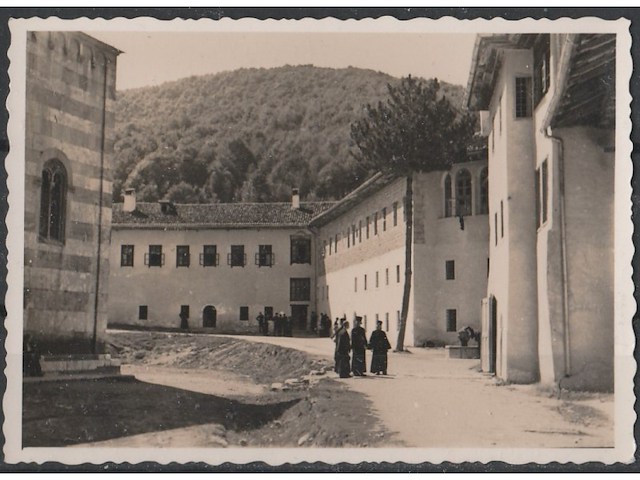 Manastir Visoki Decani - svestenstvo