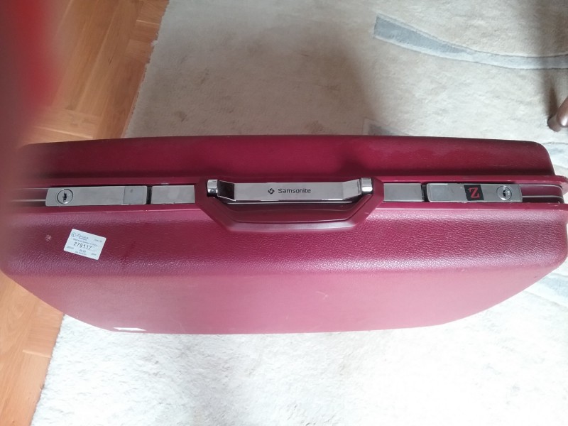 Crveno-bordo kofer Samsonite kao nov