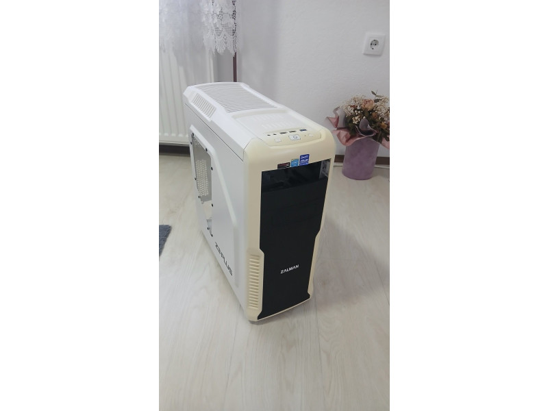 Zalman Z3 Plus ATX Mid Tower Prazno
