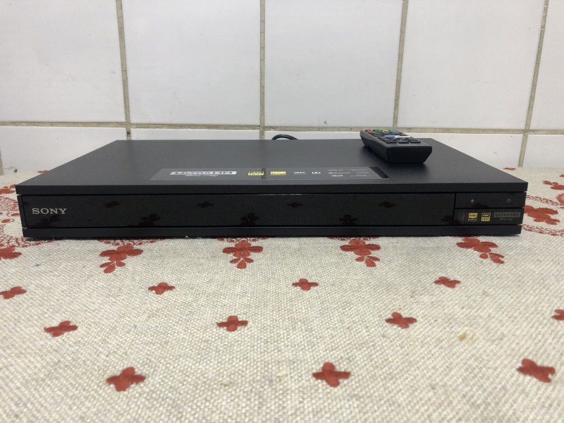 SONY UBP-X800M2