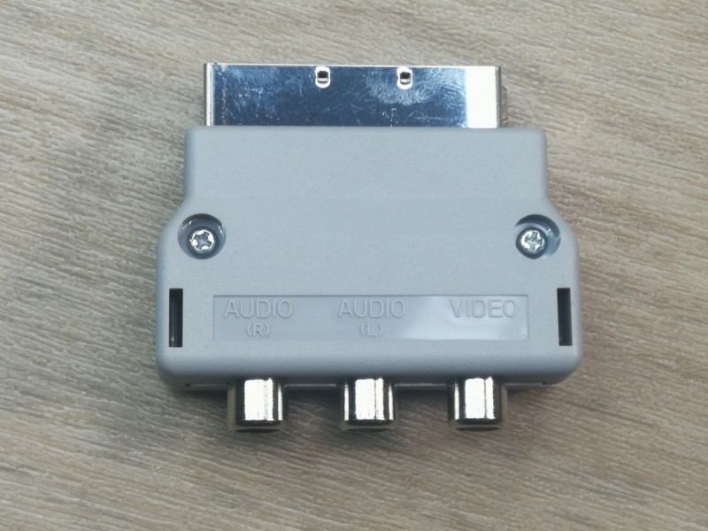 Adapter RCA (cinc) na SKART
