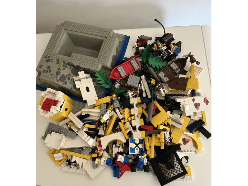 LEGO LOT 90.-TE