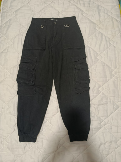 FB crne cargo pantalone