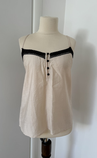 Sisley top