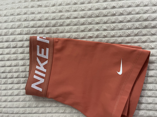 NIKE PRO