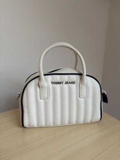 TOMMY Hilfiger torbica