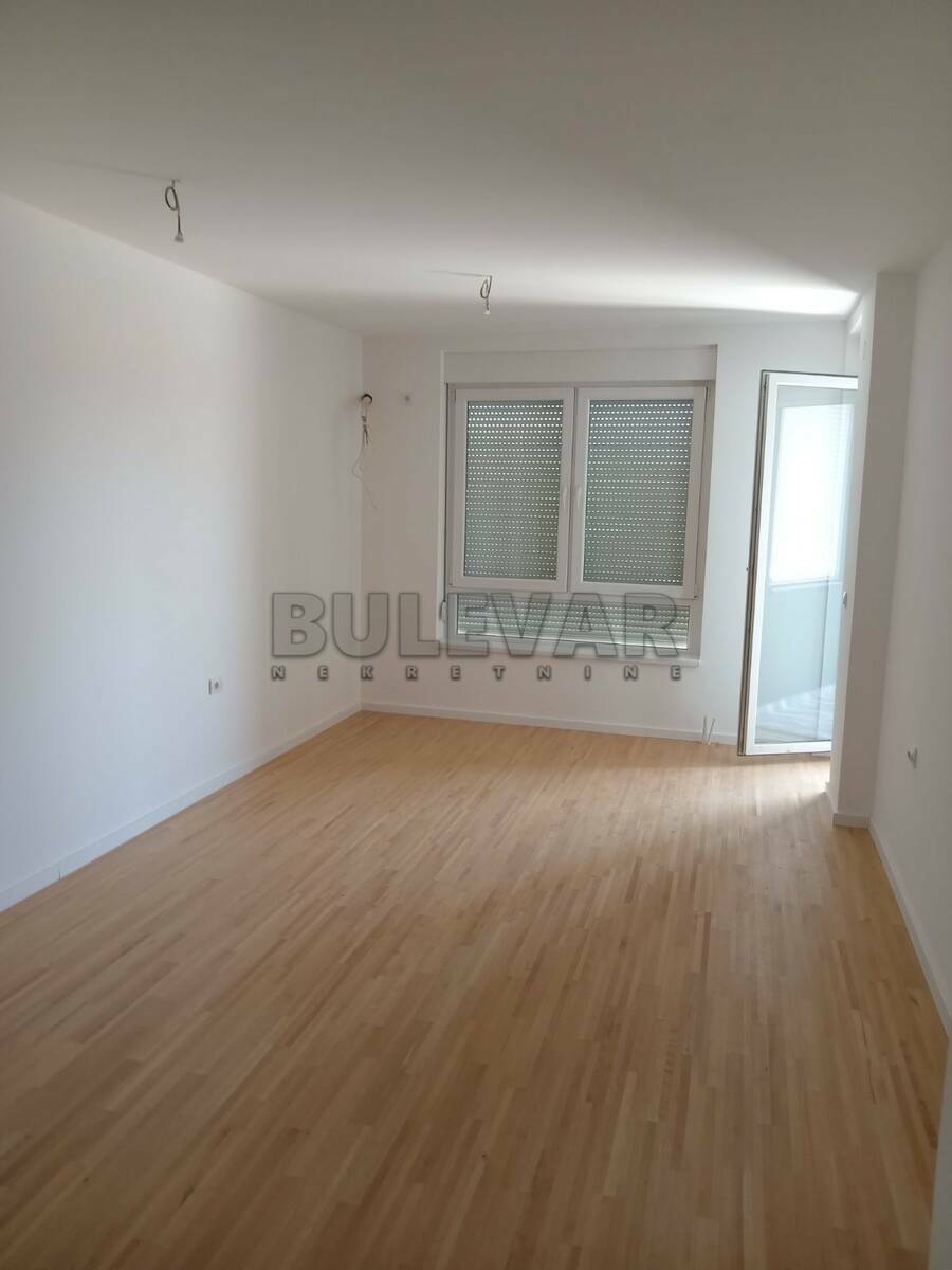 Dvoiposoban stan, Niš - Ledena stena | Izdavanje · 61m² · 300€