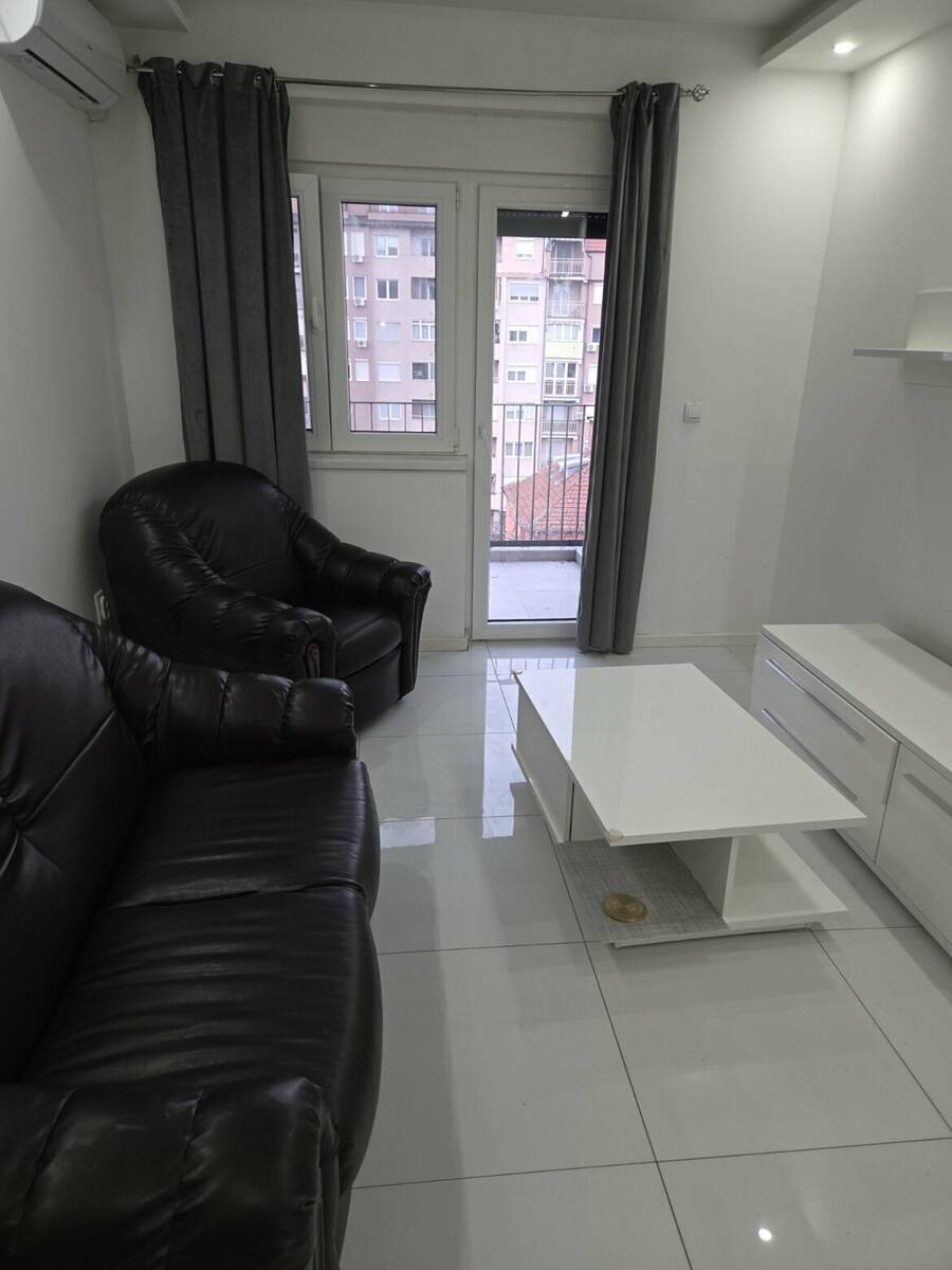 Jednosoban stan, Jagodina - akademija Oxford | Izdavanje · 43m² · 200€