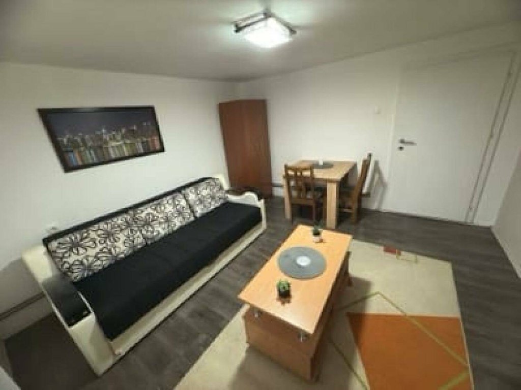 Jednoiposoban stan, Niš - Duvanište | Izdavanje · 35m² · 260€