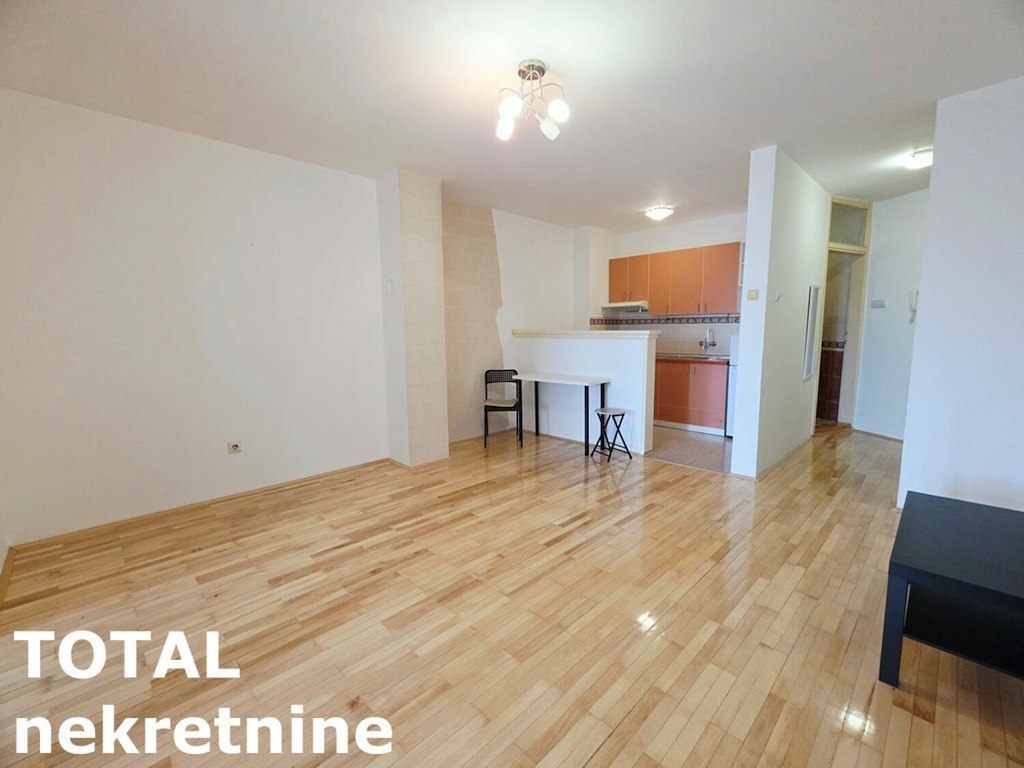 Trosoban stan, Novi Sad - SubotiČki Bulevar | Prodaja · 48m² · 133.000€