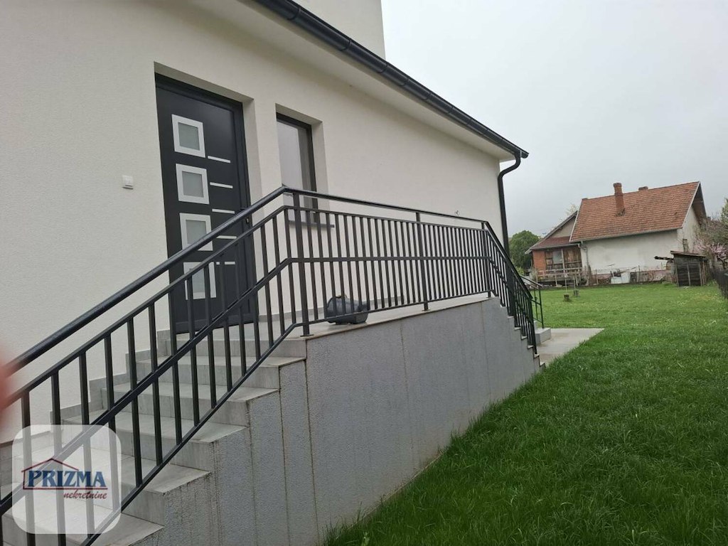 Kuća, Paraćin | Prodaja · 281m² · 205.000€