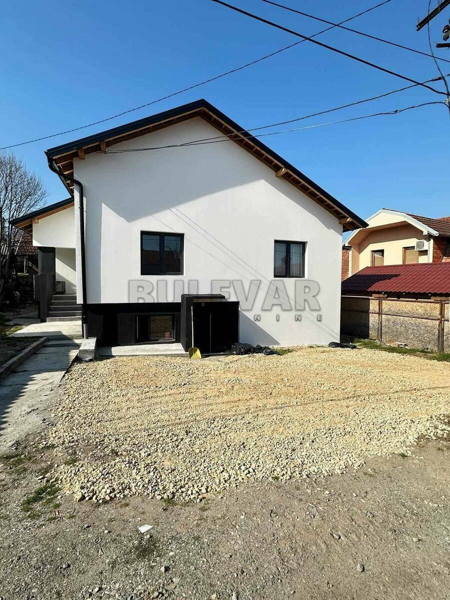 Kuća, Kragujevac - Jabučar | Prodaja · 100m² · 149.000€